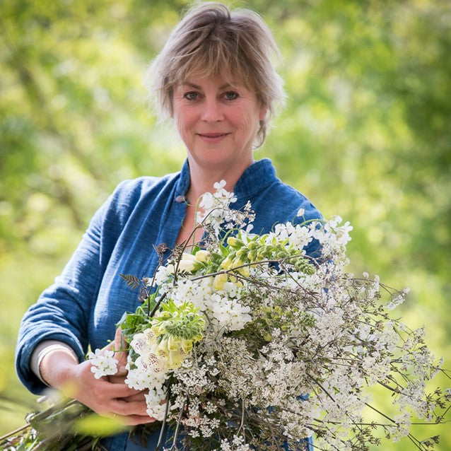 Q&A with Sarah Raven by Sophie Allport