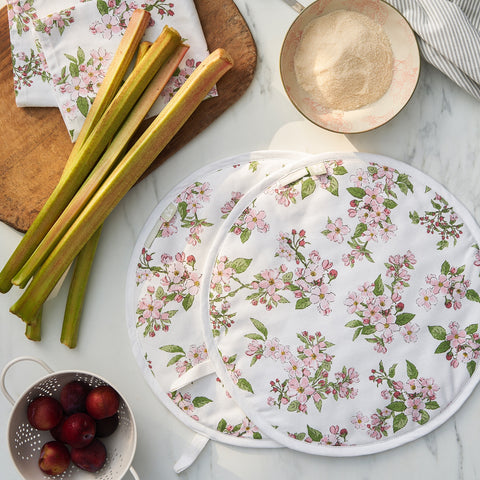Blossom Circular Hob Cover by Sophie Allport
