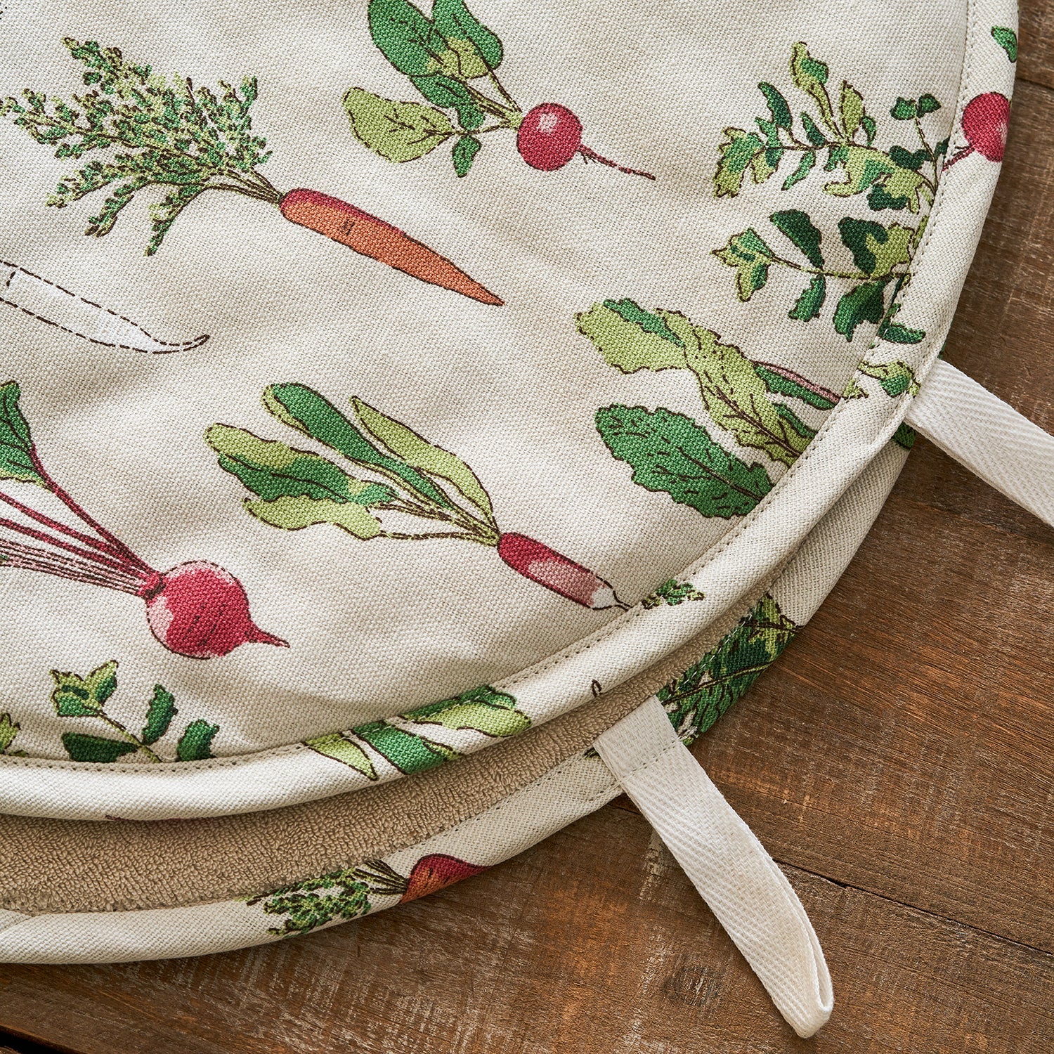Garden Vegetables Circular Hob Cover by Sophie Allport