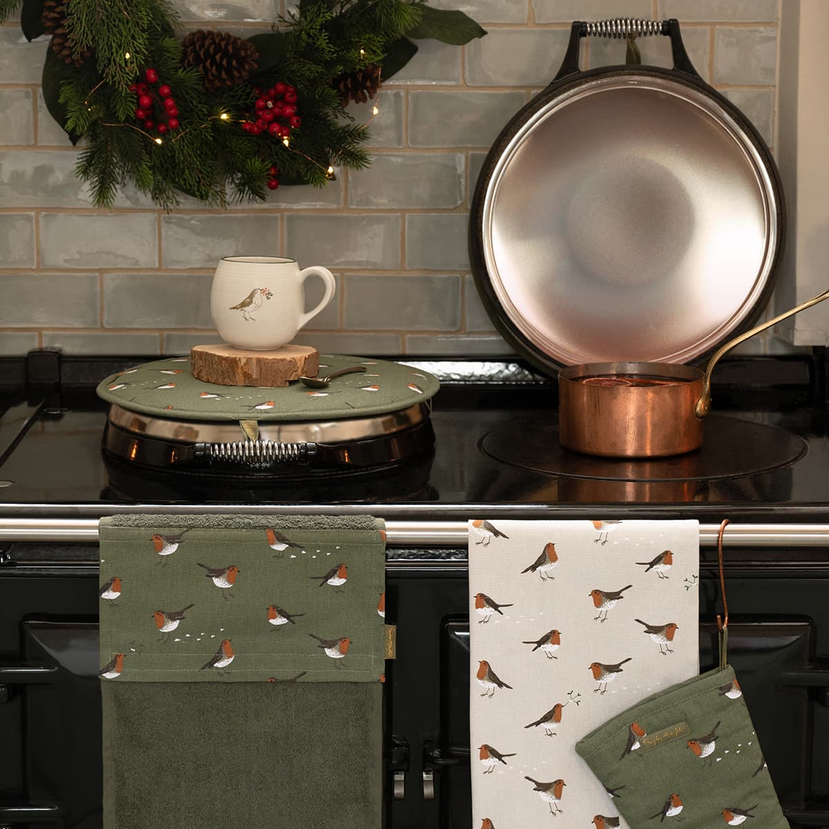 Robin Roller Hand Towel by Sophie Allport